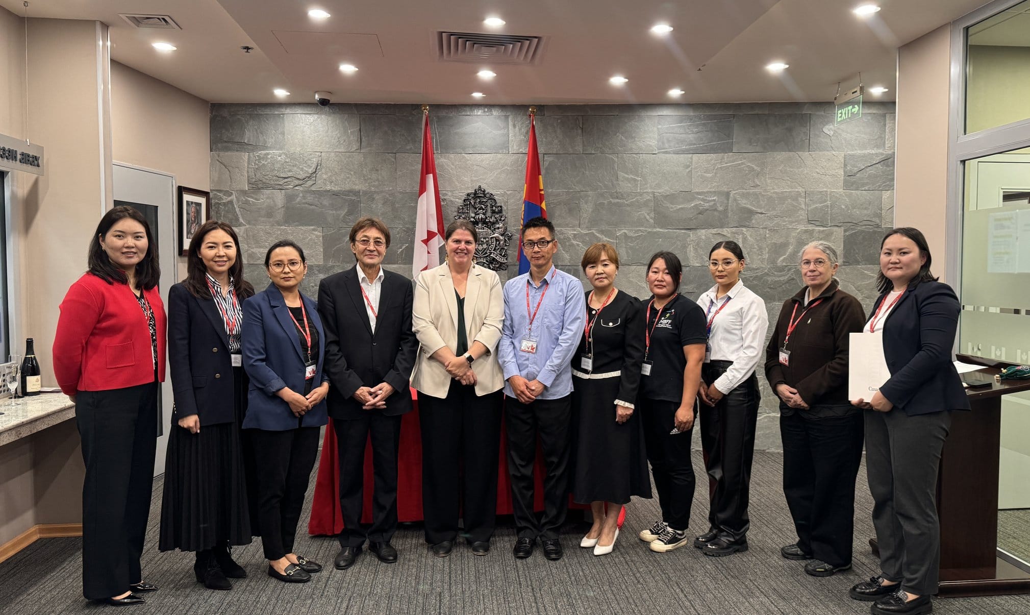 Канад сангийн төсөлд шалгарч, хамтран ажиллах гэрээ байгууллаа ...